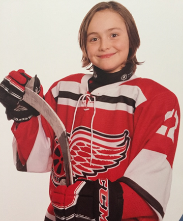 À 10 ans, il participera à un prestigieux tournoi de hockey à Edmonton ...