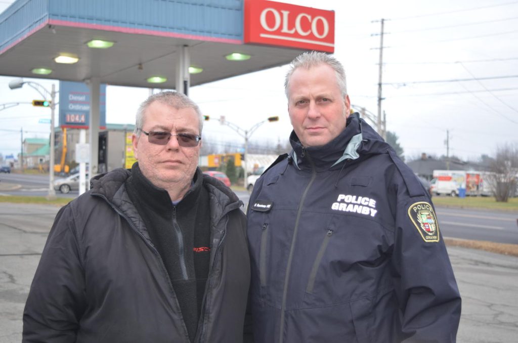 Attaque sauvage à l'extérieur d'une station-service - Le Granby Express