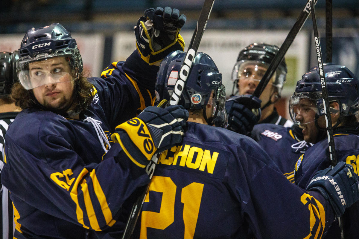 Une en deux à domicile pour les Inouk - Le Granby Express