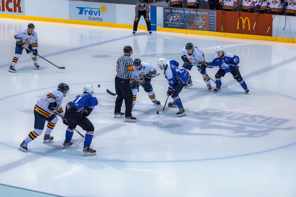 Un match de fou victorieux pour les Inouk - Le Granby Express