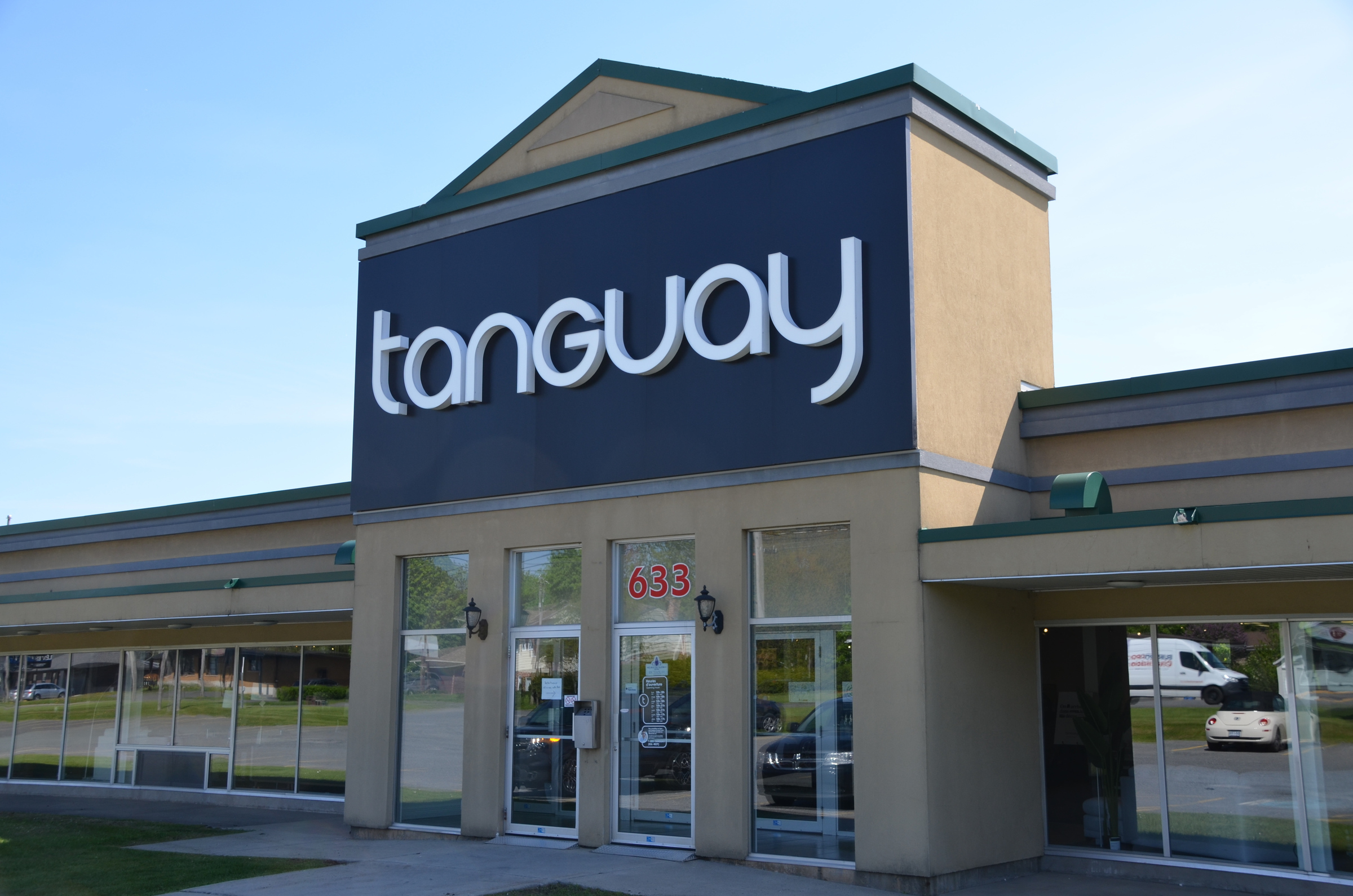 Le magasin Tanguay prend la place du Économax - Le Granby Express