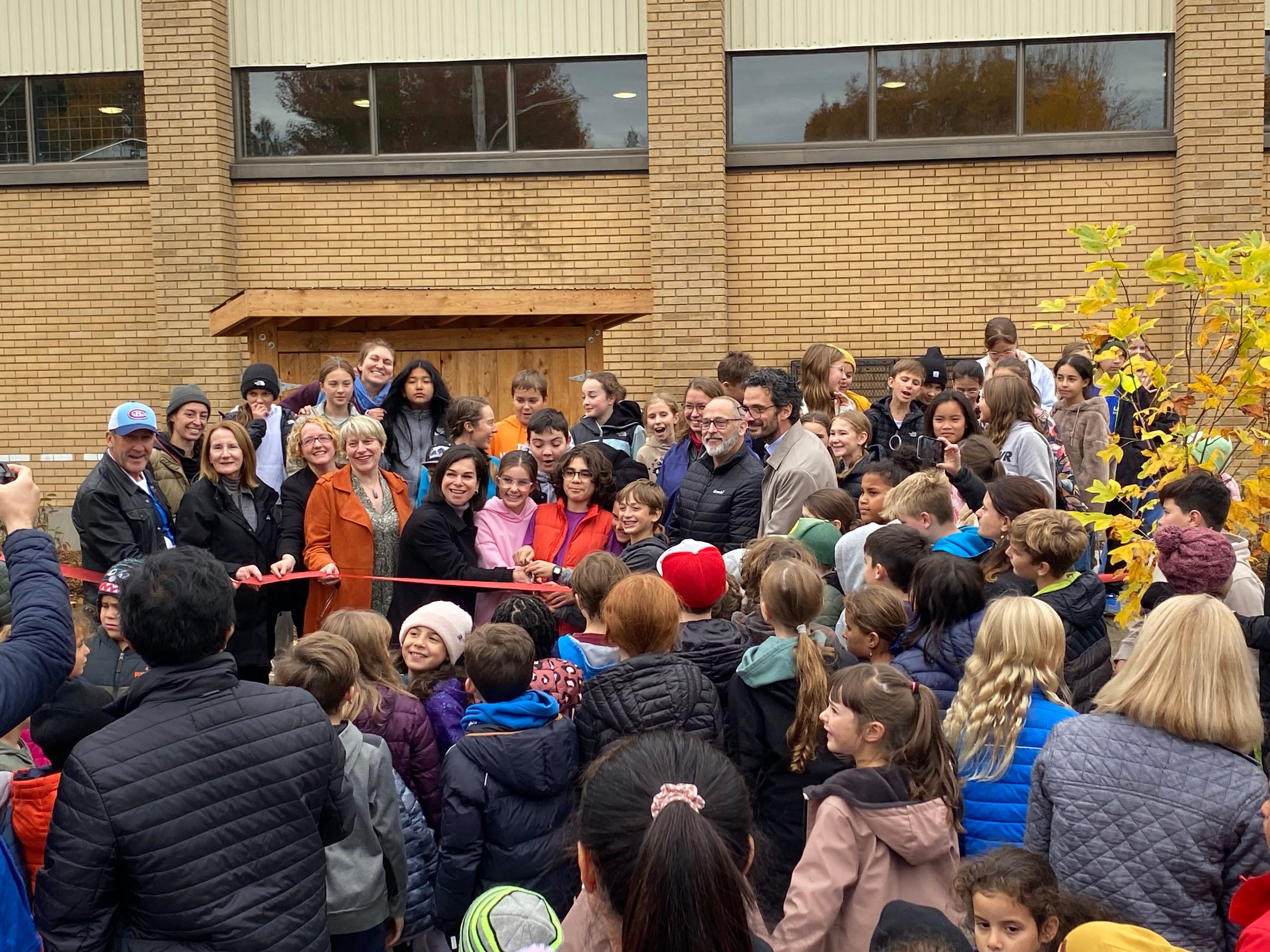 Bye-bye à l'asphalte, bonjour aux végétaux - Le Granby Express