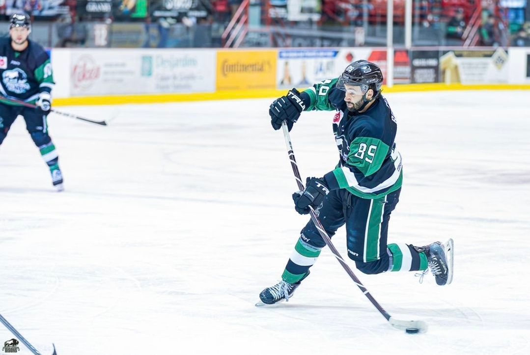 Bisons: Vincent Bernier règle le cas de Terrebonne en prolongation - Le ...